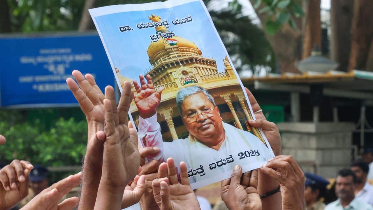 Siddaramaiah refuses to go to Rajya Sabha - What are his options ...