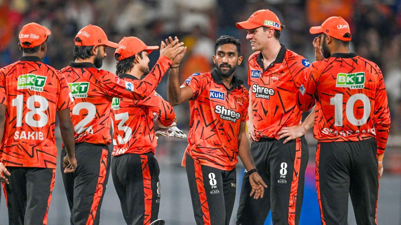SRH create unwanted IPL record, surpass RCB to become first team in IPL ...