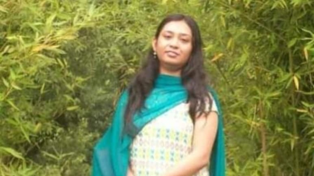 Delhi University professor murder: CCTV captures two masked visitors ...