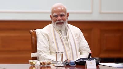 PM Modi reviews economy, discusses growth strategy amid US-Iran war ...