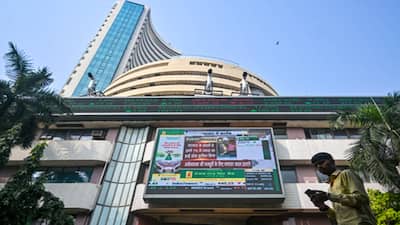 Early signs of AI trade cooling down likely to trigger forex inflows ...