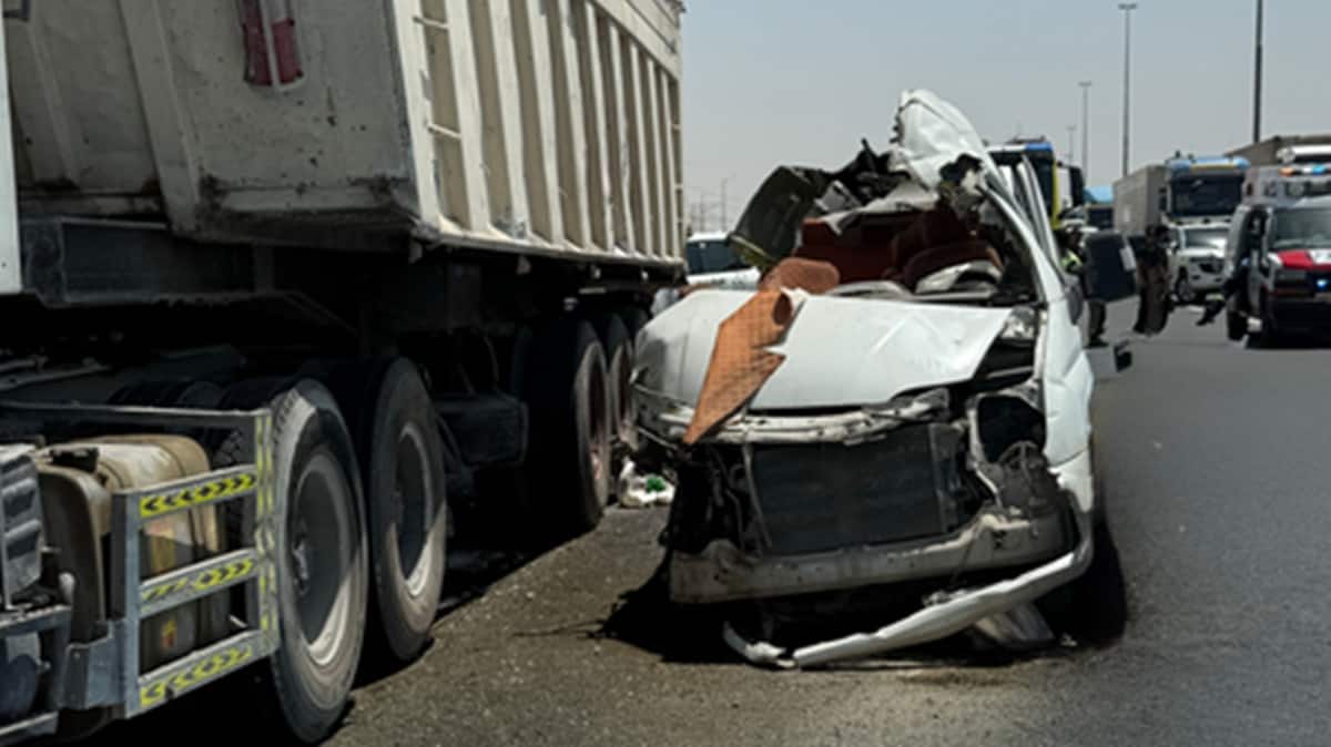 7 Indians killed, 9 injured in Dubai road accident | World News | Zee News