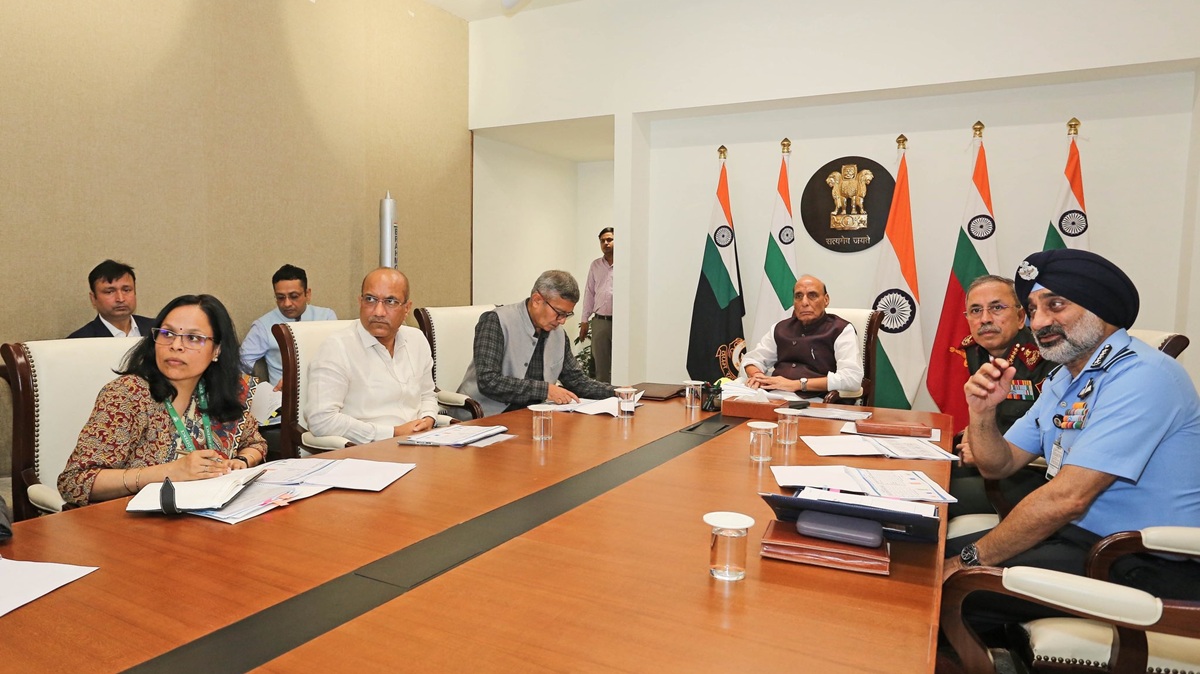 Amid delay in Tejas delivery, Rajnath Singh reviews progress of Light ...