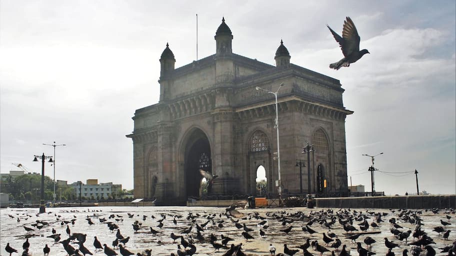 Mumbai weather today: BMC issues orange alert for thunderstorms and ...
