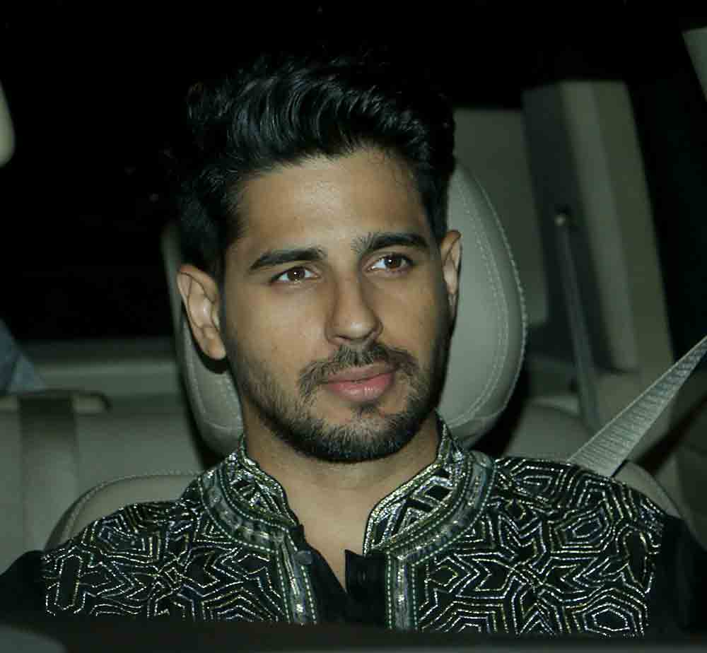 Arjun Kapoor, Malaika Arora twin in black at Abu Jani-Sandeep Khosla's ...