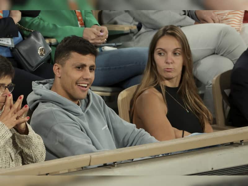 Meet Laura Iglesias: The Surgeon Who Stole Euro 2024 Star Rodri's Heart ...