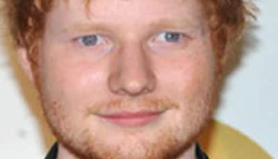 Ed Sheeran rescues kitten | And More ... News | Zee News