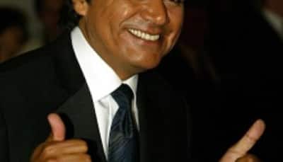 George Lopez quits drinking | And More ... News | Zee News