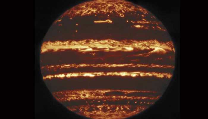 Burning Jupiter: Astronomers capture photos of planet using 'lucky ...