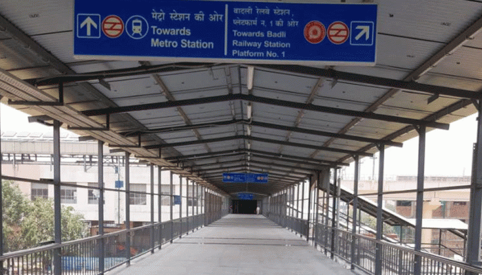 DMRC opens foot-over bridge connecting metro station to Badli railway ...