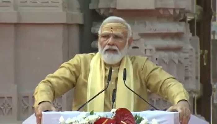 PM Narendra Modi inaugurates Kashi Vishwanath Dham, calls Varanasi a ...