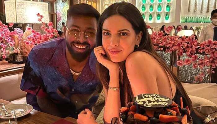 Hardik Pandya and wifey Natasa Stankovic kiss and dance in their first ...