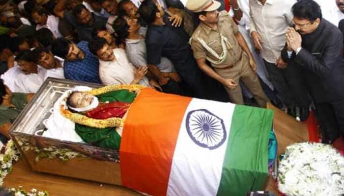 MGR to Jayalalithaa - Why Tamilians commit SUICIDES on leaders' deaths ...