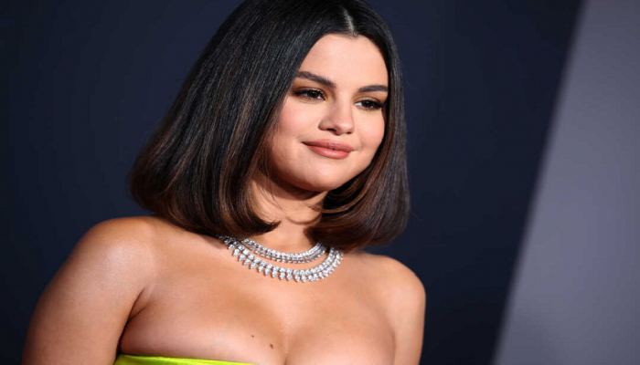 Selena Gomez Opens Up About Her Struggle With Depression Anxiety