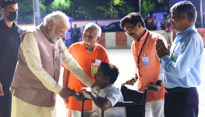 In Chennai, PM Modi's Selfie With Specially Abled BJP Worker Wins ...
