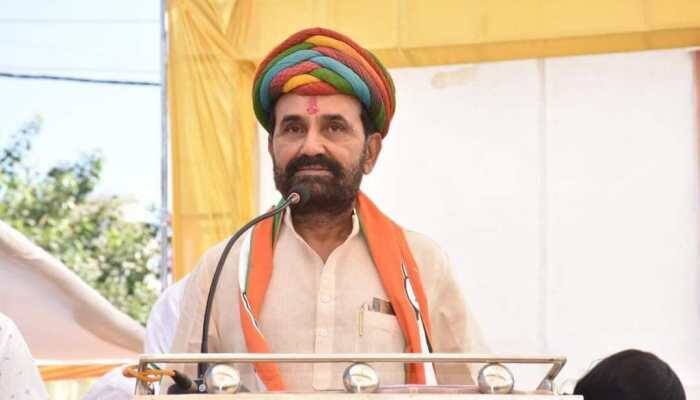 Congress Appoints Shaktisinh Gohil As New Gujarat PCC Chief; Babariya ...