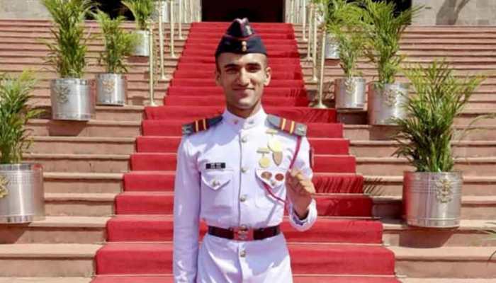 Meet Afrid Afroz, The Patiala Boy Who Won President's Gold Medal At NDA ...