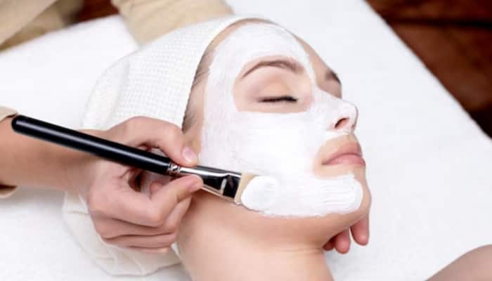 Bleaching: 4 Dangerous Side Effects Of Using Bleach On Skin | Beauty ...