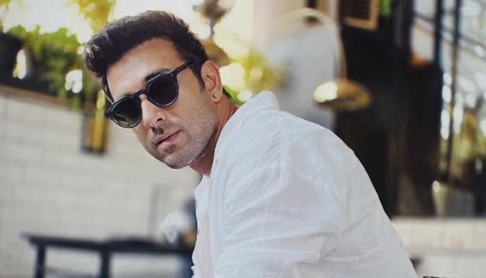 Pulkit Samrat Drops Glimpses From Fukrey 3 Dubbing Session | Movies ...