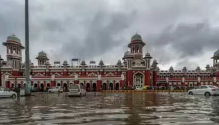 UP Rains LIVE Updates | Lucknow Weather: Schools Closed, Water Lodging ...