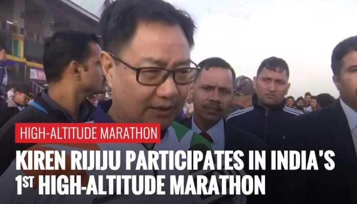 Shivkar Bapuji Talpade, first Indian to fly airplane in 1895 | Zee News