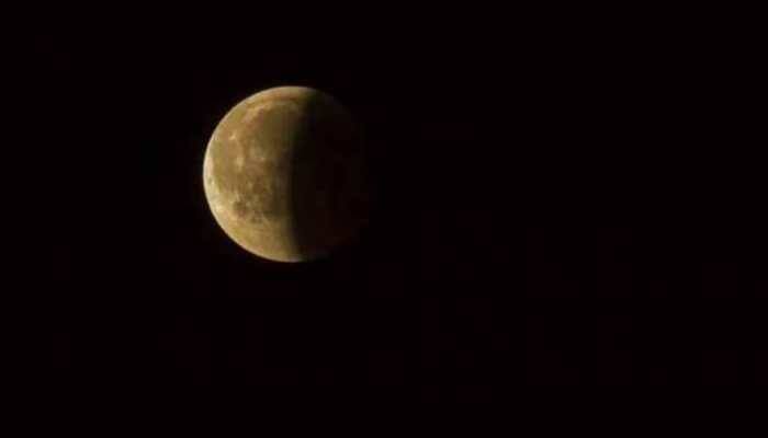 Lunar Eclipse In October: Know Date, Time And How To Watch Chandra Grahan | Lifestyle News | Zee ...