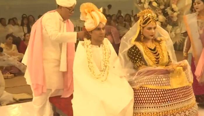 WATCH- Randeep Hooda And Lin Laishram Mesmerize As Traditional Manipuri ...