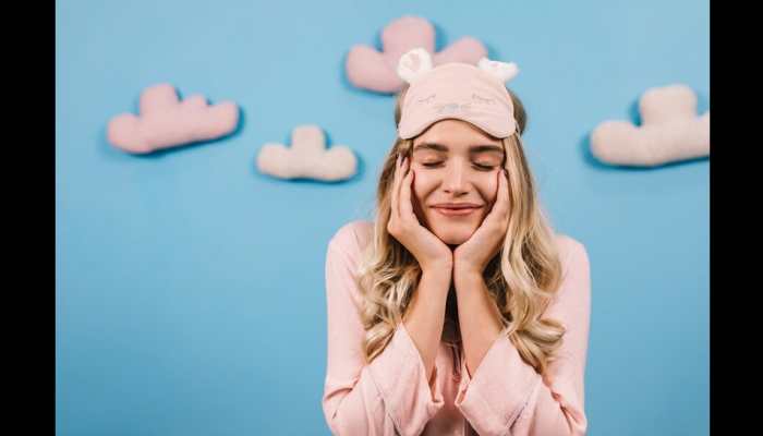 Sleep And Mental Health: 6 Ways A Good Night's Rest Is Healthy ...