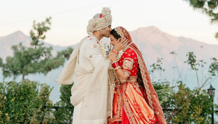 YouTuber Anirudh Sharma And Mrunal Panchal Get Married, Share Wedding ...