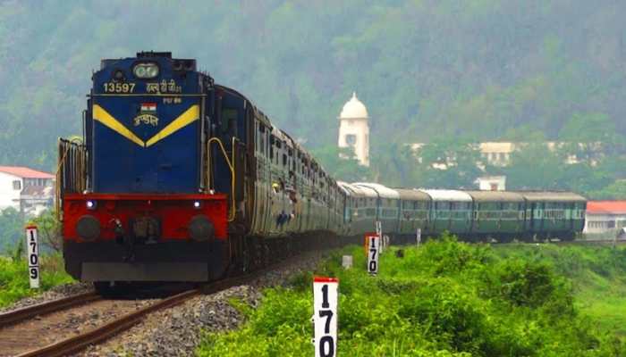 Western Railway Runs 104 Special Trains From Udhna In Surat To Cater To Passenger Rush For ...