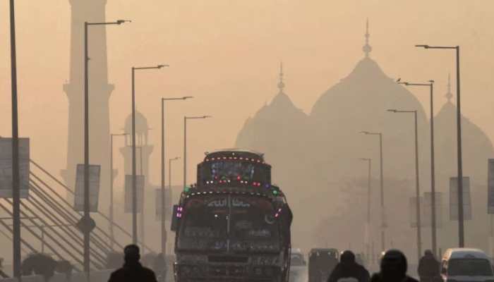 Pakistan Air Pollution: 3 Days Lockdown To Be Imposed In Lahore, Multan ...