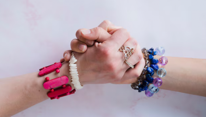 Top Bracelets for Women: Add Elegance to Your Look | Accessories News ...