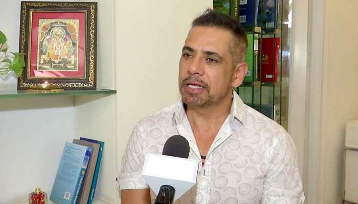 'With Blessings From Family...': Robert Vadra Signals Readiness To Join ...