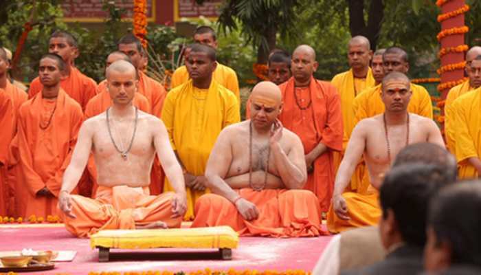CM Yogi Adityanath Biopic: Actor Anant Joshi Goes Bald For Titular Role ...