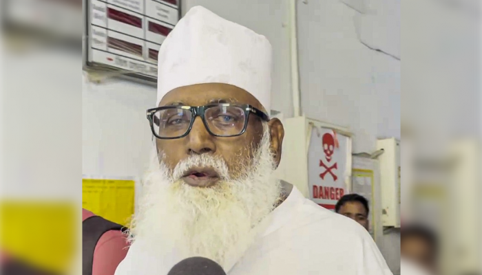 Inside Chhangur Baba's Secret 'Red Diary': Names Of Politician, Police ...