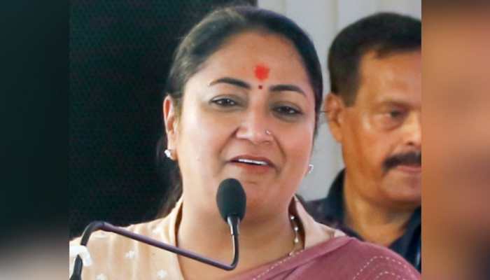 Delhi CM Backs Middle-Class Plea: Hope SC Allows All Non-Polluting ...