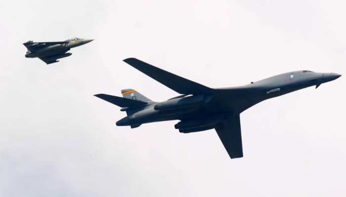 Meet America's 'Flying Death Machine': B-1B Bomber That Flies Faster ...