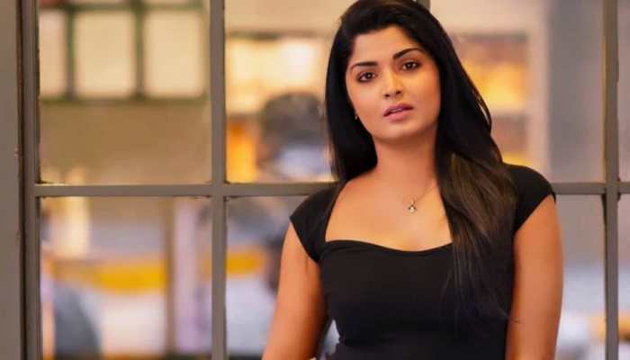 Who Is Tamil TV Actress Manya Anand, Who Accused Dhanush’s Manager Of ...
