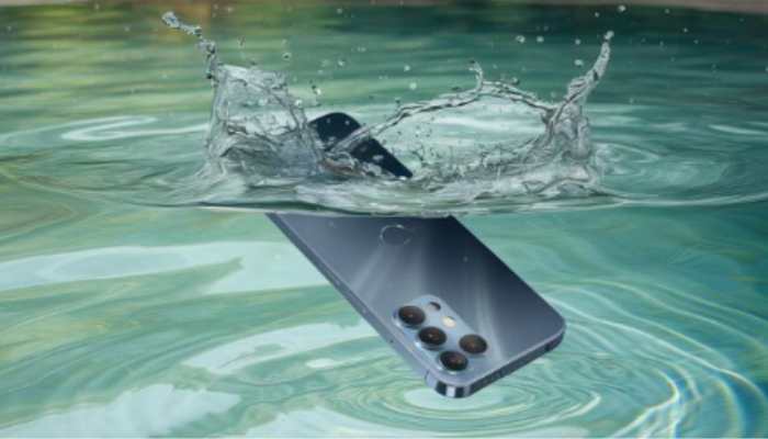 Smartphone fell in water? 5 easy tips to save your wet phone before it ...