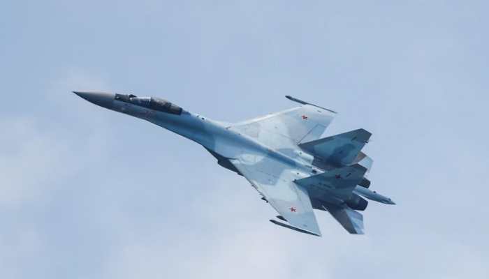 Su-34 revealed: Russia’s fighter jet that can fly from Moscow to ...